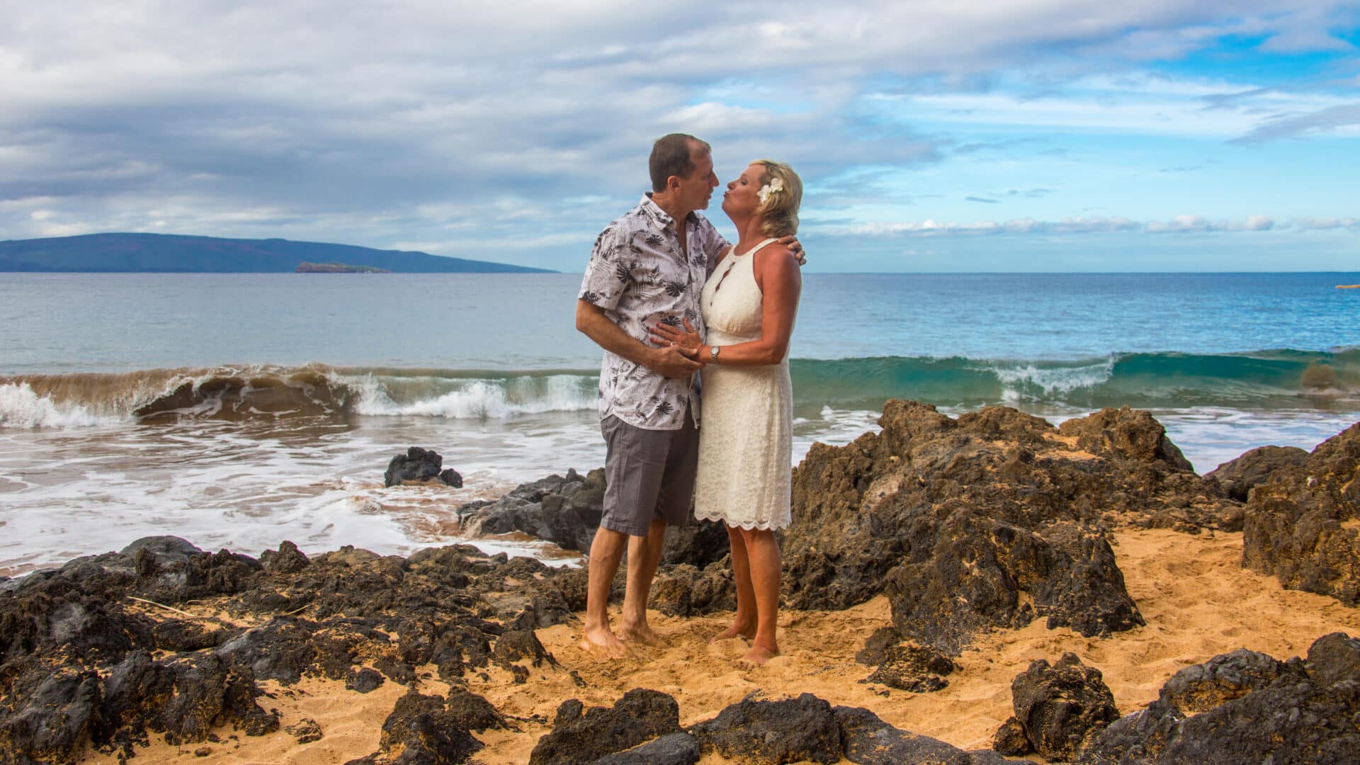 OVER THE MOON CRAZY IN LOVE! - Maui Marrying Man